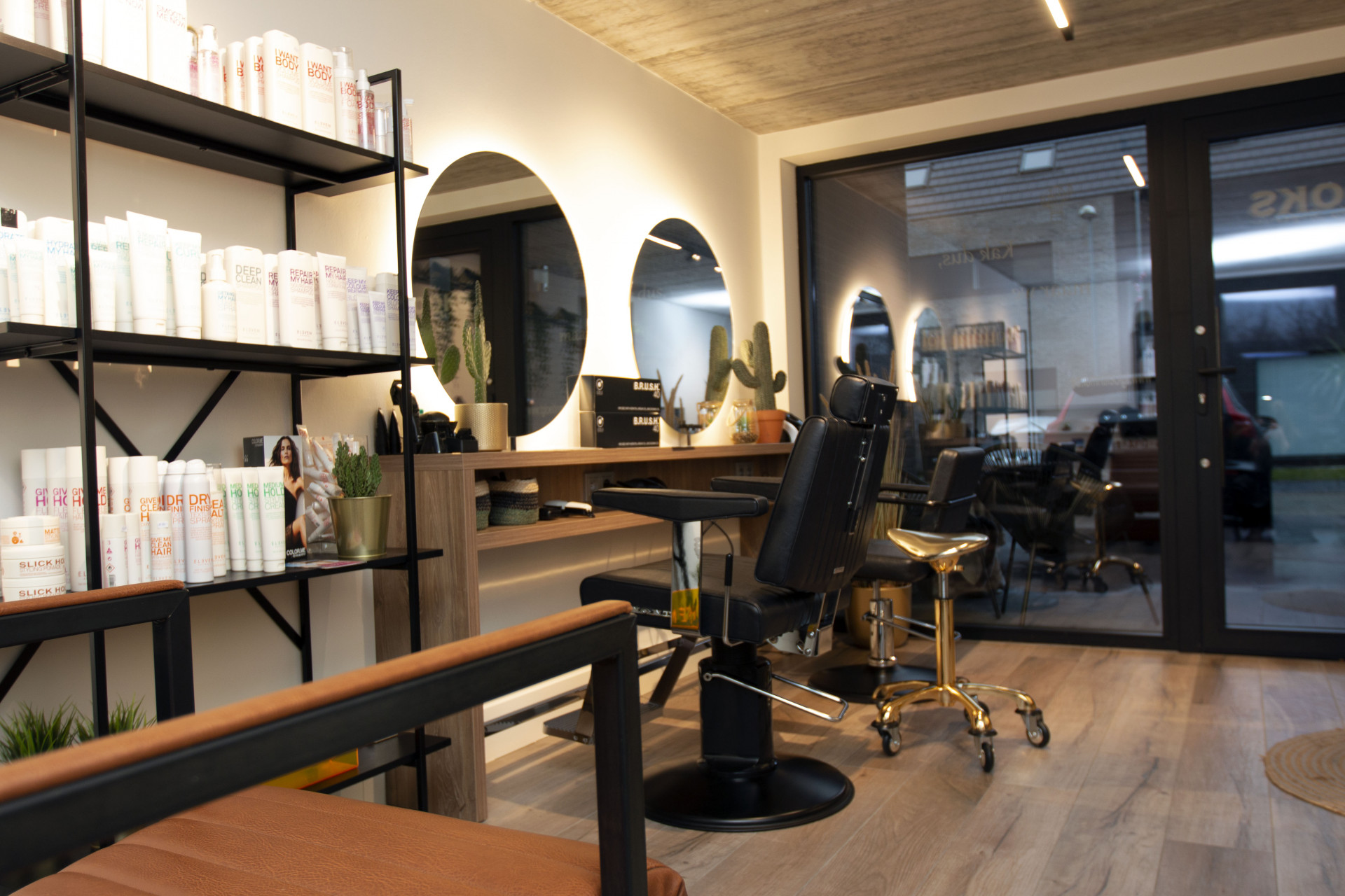 Herinrichting kapsalon | Renox bv